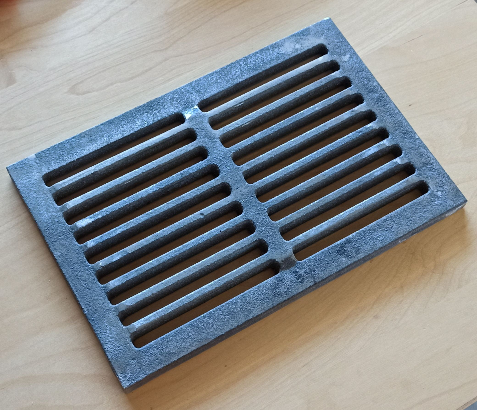 Gratar din fonta rezistent pentru sobe, dimensiune 200 x 300 mm – Amrita.ro